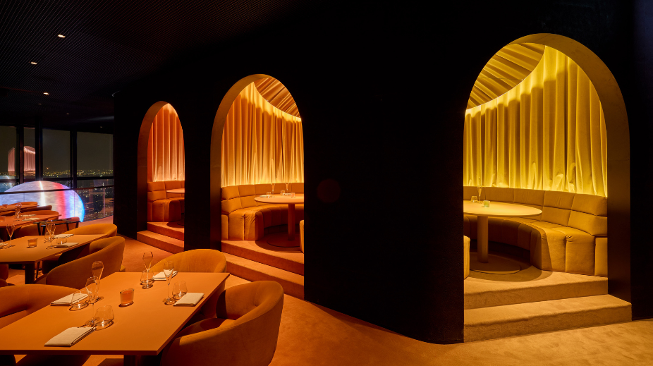 Cocktailbar Celest opent in top van de Zalmhaven in Rotterdam